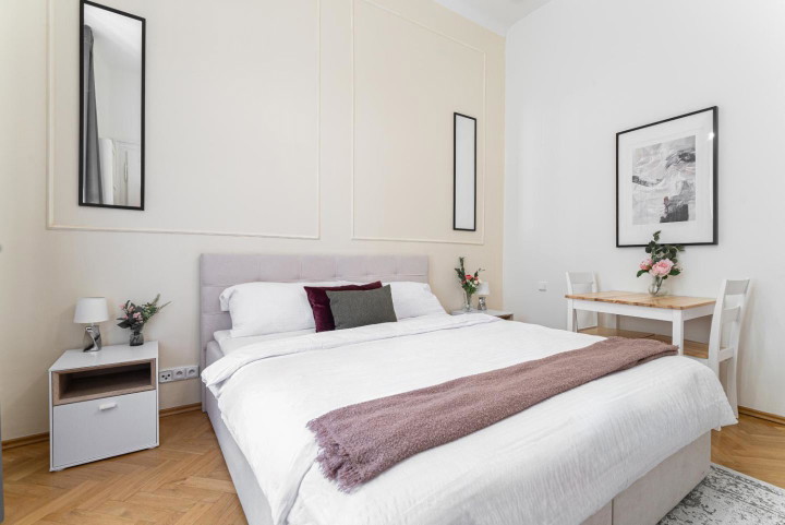 1# Fancy Share Apartment With Own Bathroom - Praga