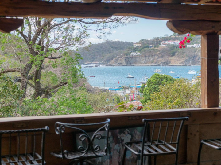 Cozy Apartment, Bayview, 3 Blocks To Beach/center - Nicaragua