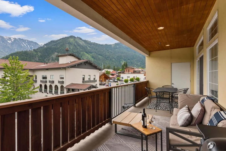 Apres Ski Chalet - Pacific Retreats - Leavenworth, WA