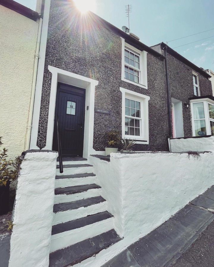 Bryn Goleu, Mersey Street, Borth-y-gest - Porthmadog