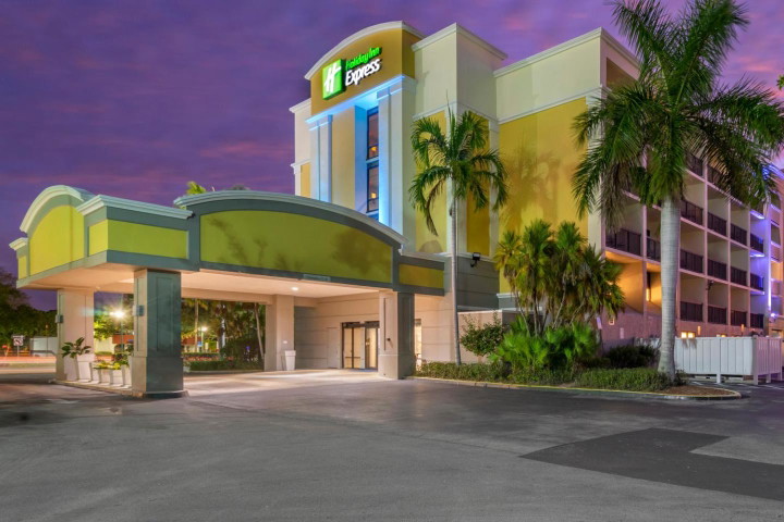 Holiday Inn Express Cape Coral-fort Myers Area By Ihg - Cape Coral, FL