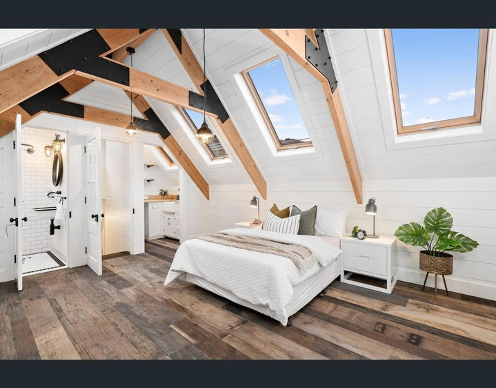A Majestic Victorian Private Rear Access Quarters - Saint Kilda
