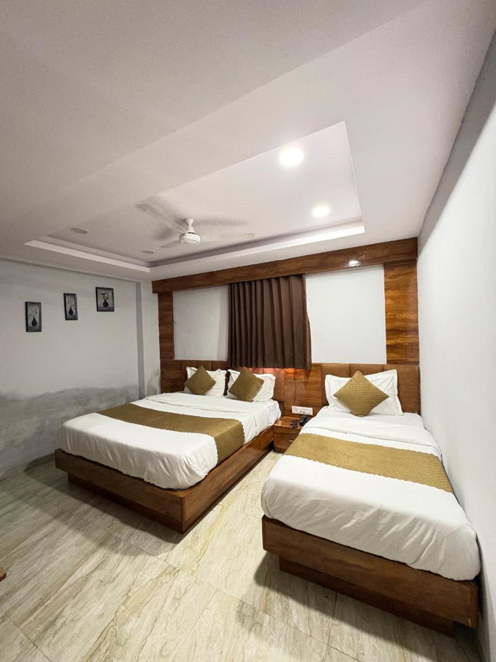 Hotel Prime Zone - Ahmedabad