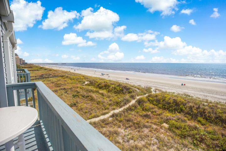 2br, 2bath Condo Oceanfront Getaway With Pool - Sunset Beach, NC