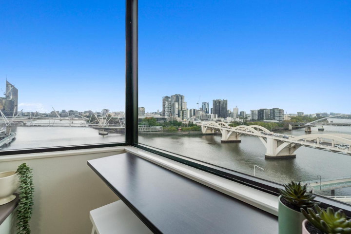 Brisbane Riverside Retreat - Spring Hill