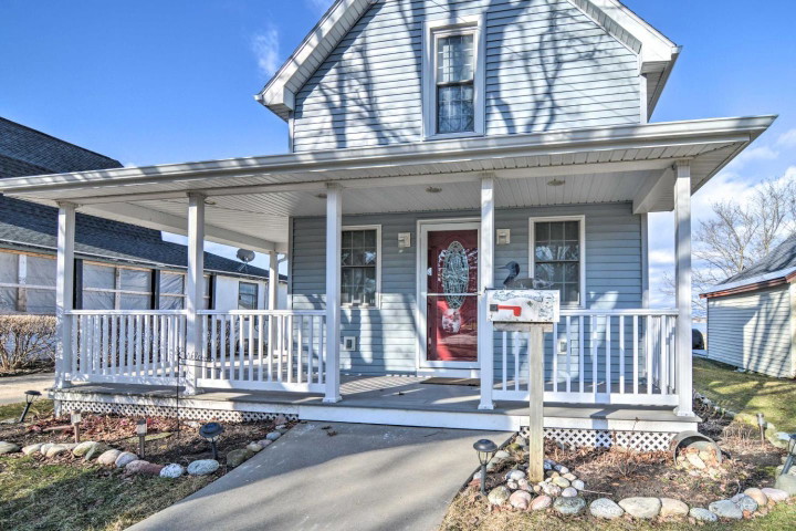 Downtown Boyne City Home, Walk To Lake Charlevoix! - Boyne City, MI