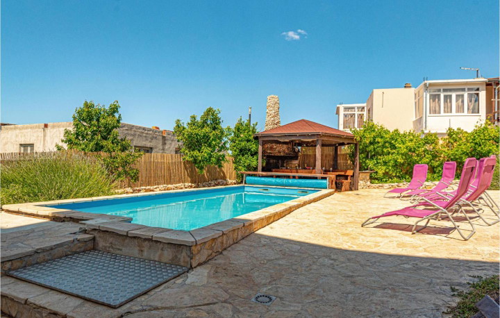Stunning Home In Rogoznica - Primošten