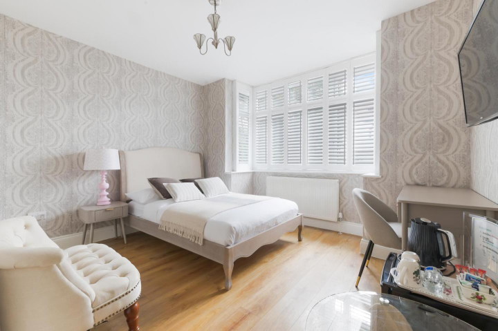 Katolondonhaus - Brentford