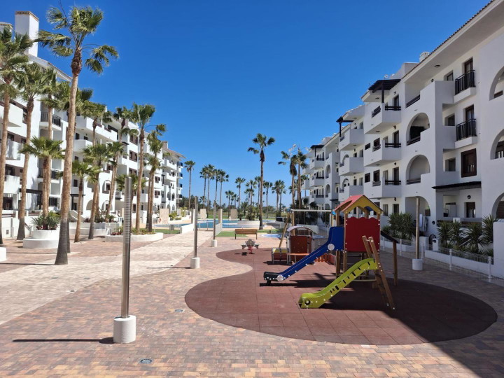 Apartamento Con Amplia Terraza Y Parking Privado - Carthagène, Espagne