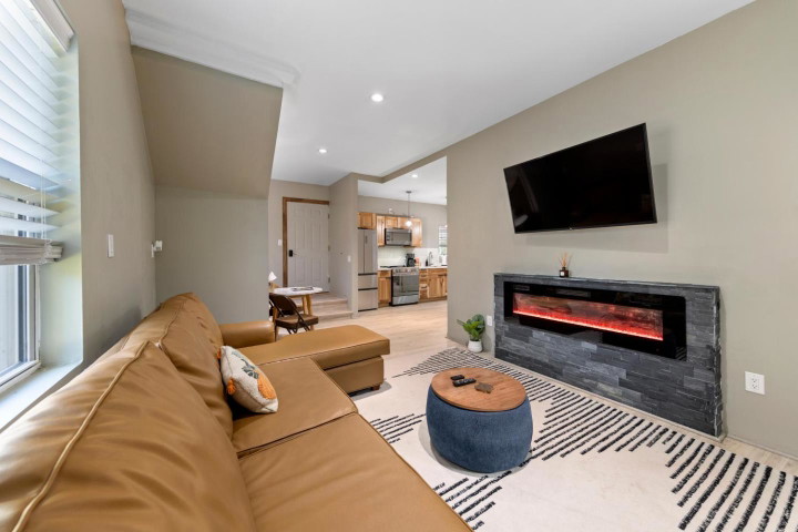 Modern Home &Cozy - Adirondacks
