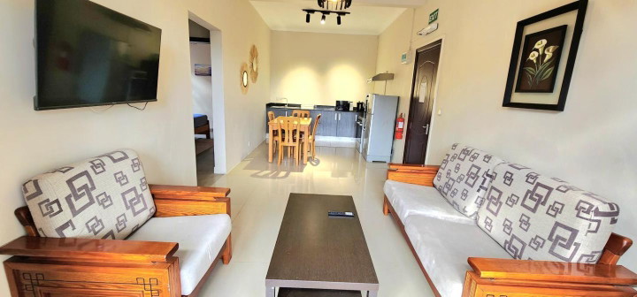Number 7, 2nd Floor, Pebble Bay Apartments With Garden View - Mauritius
