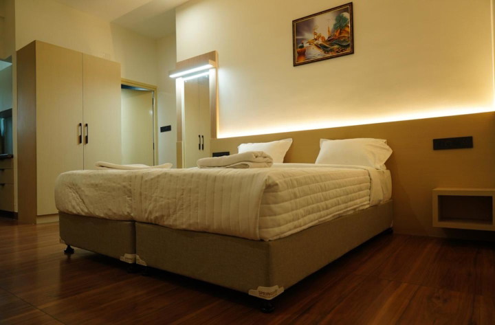 Kristal Grand - Bengaluru