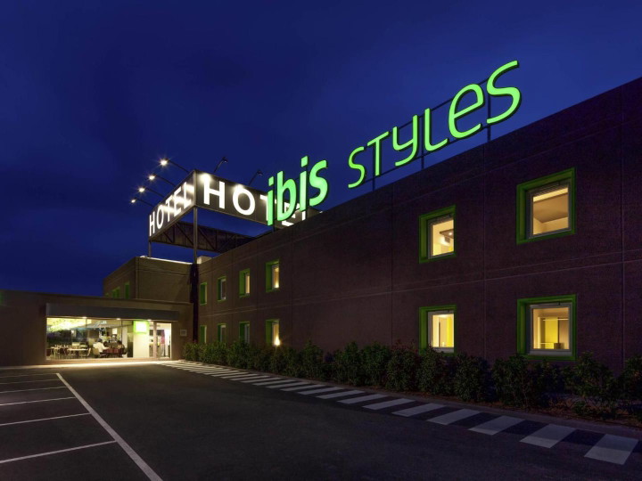Hotel Ibis Styles Lleida Torrefarrera - Lleida