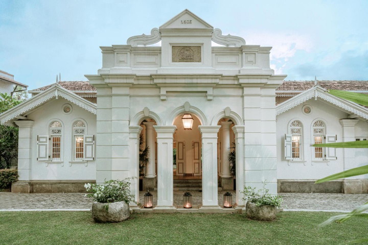 Maniumpathy Hotel - Colombo