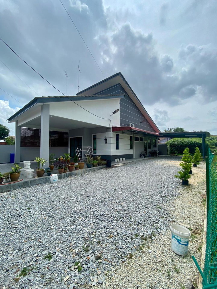 79 Village - Muar