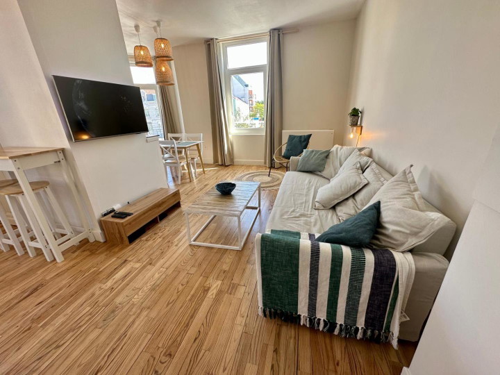 Appartement De Charme Avec Balcon - Le Grand Large - Bergues