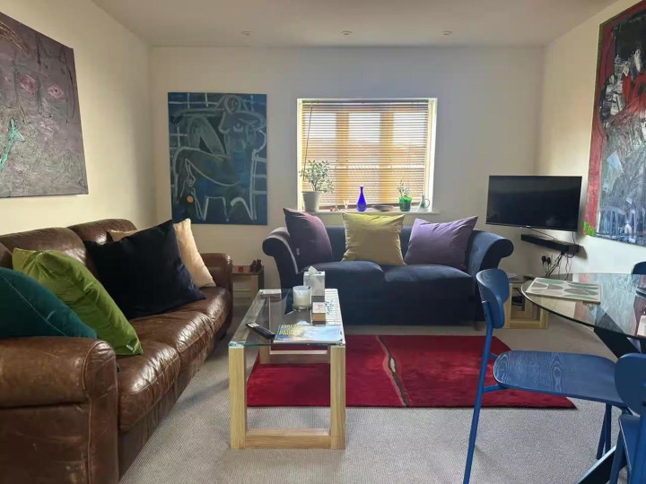 Charming Corsham Apartment With 2 Bedrooms - Castle Combe