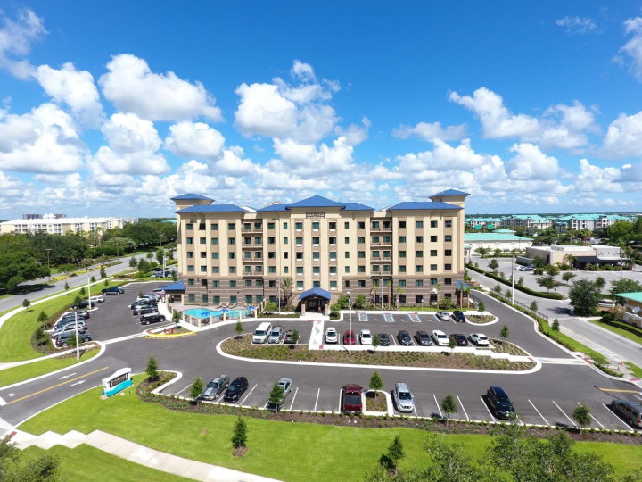 Staybridge Suites Orlando At Seaworld By Ihg - Free Breakfast & Shuttle To Seaworld Parks - Celebration, FL