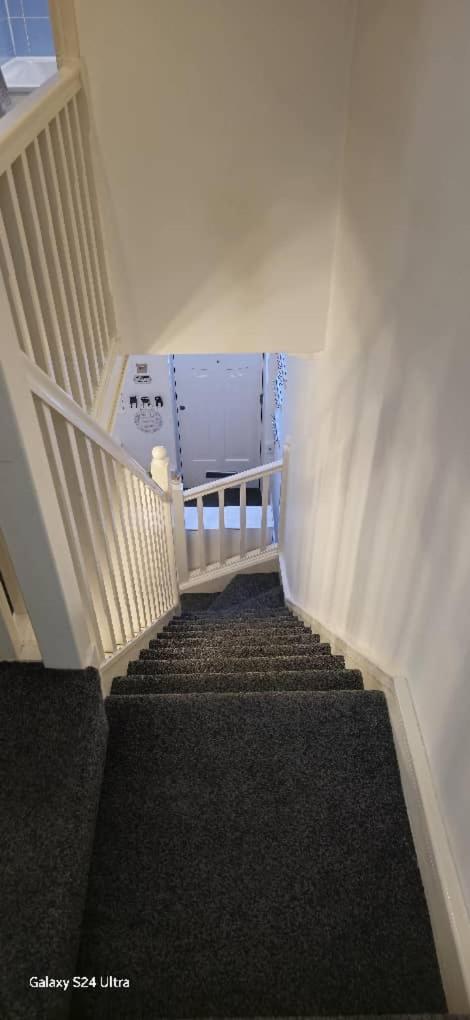 Beautiful Residential Within Easy Reach Of Town - Warrington