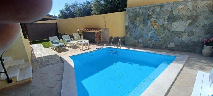 Exclusive Use Swimming Pool Available From 1may To 30 October - Cagliari