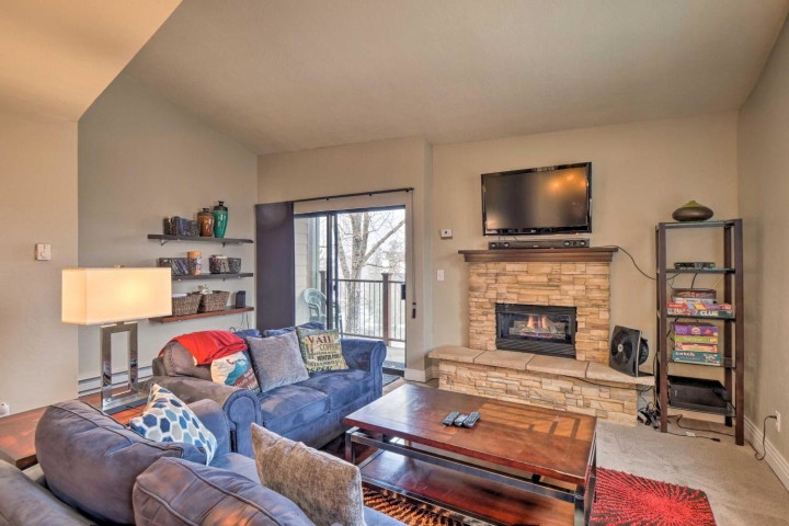 Walk To Chair Lift: Mtn-view Breckenridge Condo - Breckenridge, CO