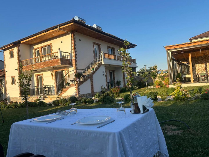 Mosaic Guesthouse - Lake Ohrid