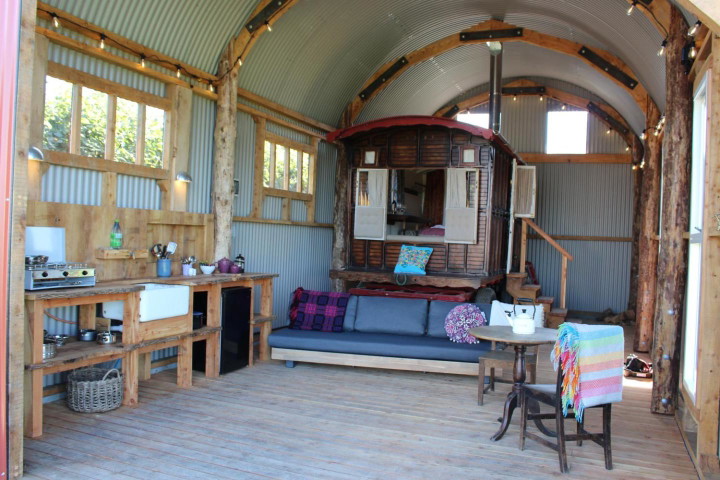 The Edwardian Caravan 'Dora' - Aberaeron