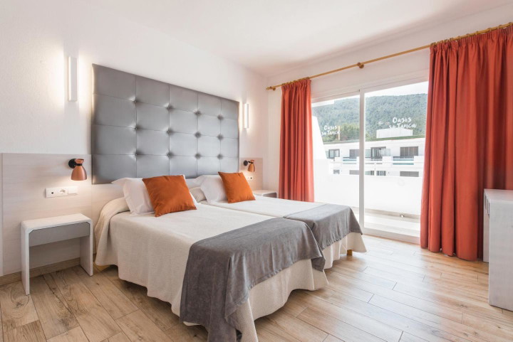Oasis Sa Tanca Apartments By Typic Hotels - Santa Eulària des Riu