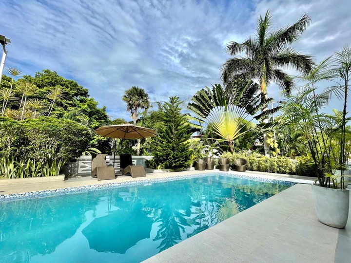 Private Villa With Private Pool - Narra