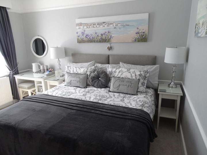 Linden Lodge Guest House - Weston-super-Mare