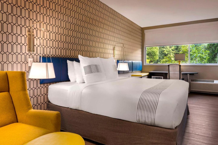 Best Western Asheville-blue Ridge Parkway - Sierra Nevada