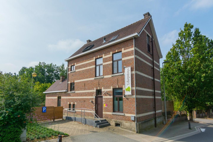 Het Dorpshuys - Vakantiewoning Tot 12 Personen - Genk