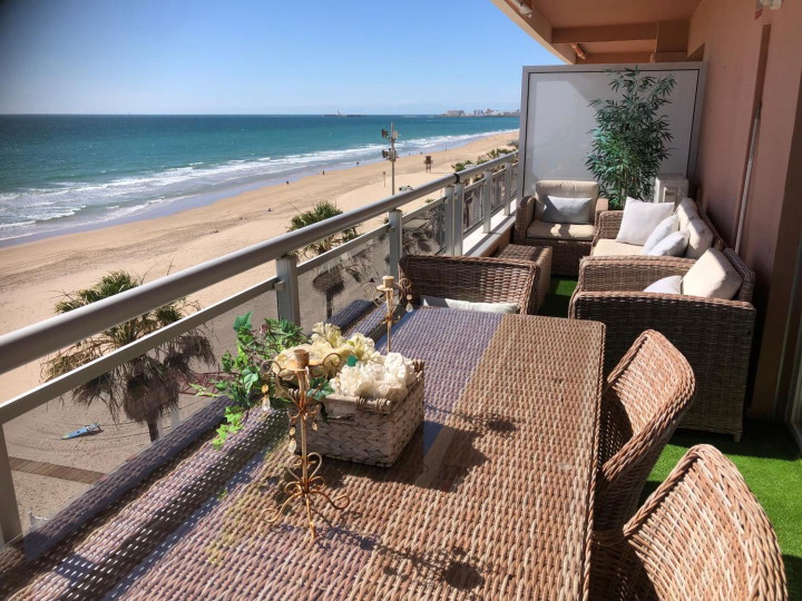 Luxury Oceanfront Triplex In Cadiz - Cadix