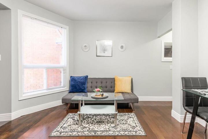Chic 3br Apartment In Queen West, Downtown Toronto - Toronto