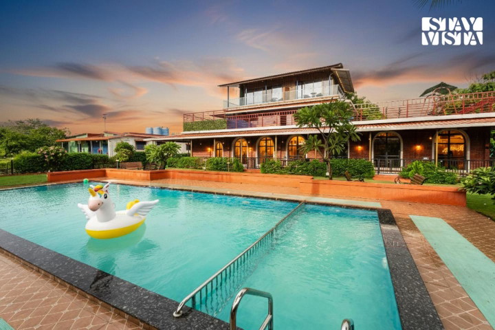 Stayvista's Greenwich Meridian - 10bhk Villa With Bar & Alfresco Dining - Karjat