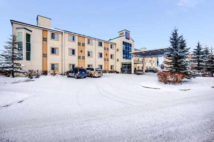Motel 6-red Deer, Ab - Red Deer