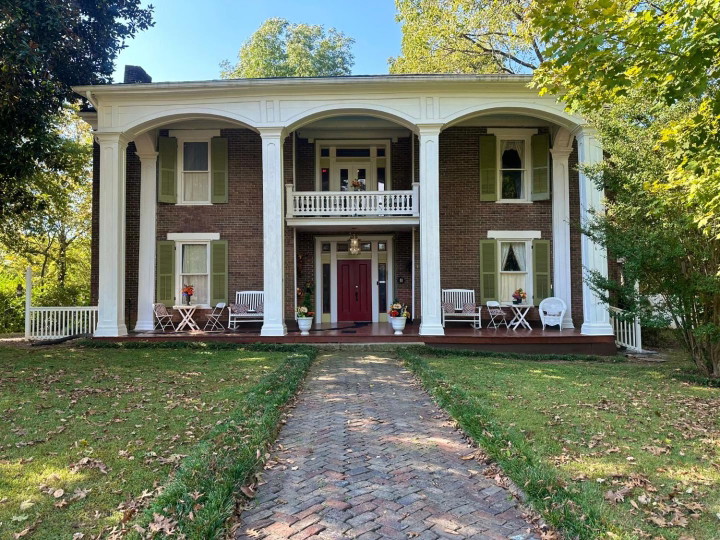 Belmont Inn - Tennessee