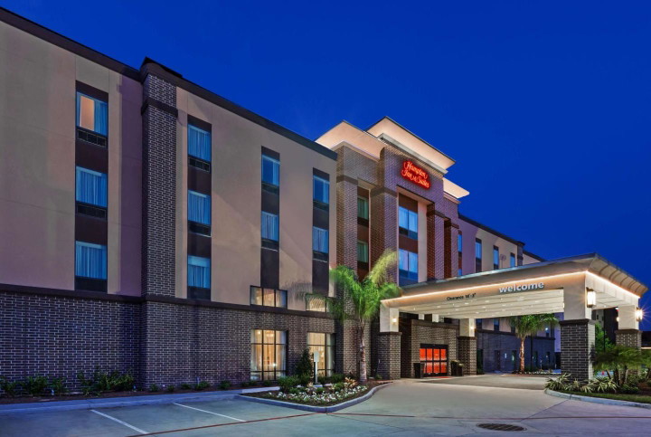Hampton Inn & Suites Houston I-10 West Park Row, Tx - Houston, TX
