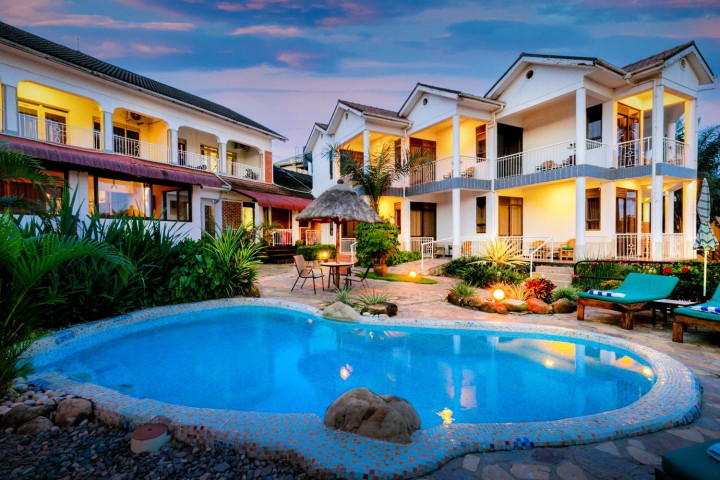 2 Friends Beach Hotel - Uganda