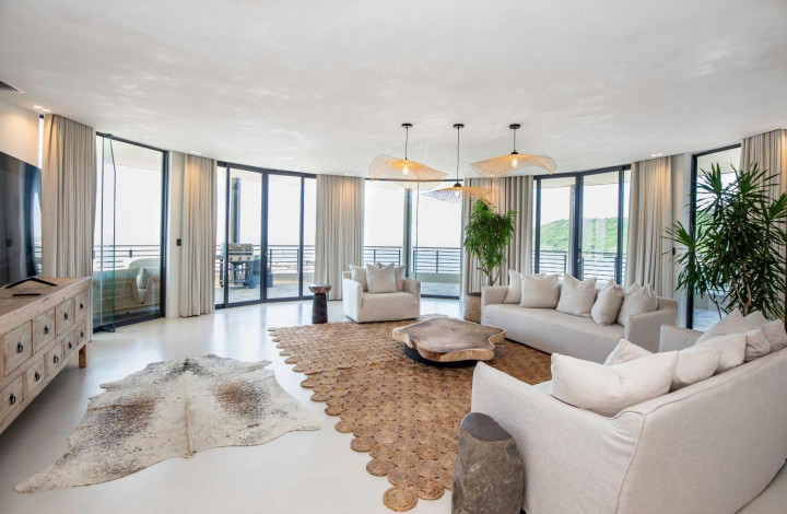 Spectacular Sea View Durban Presidential Penthouse - Durban
