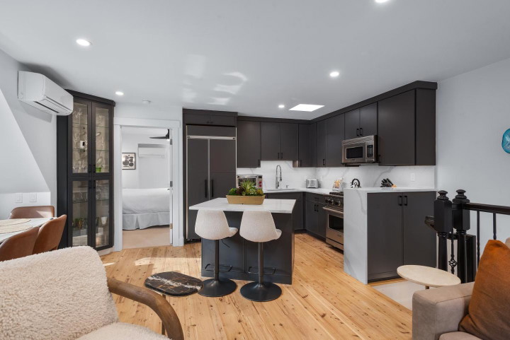 Aspen Townhouse West Unit 1, Fully Renovated And Steps From Downtown - Aspen, CO
