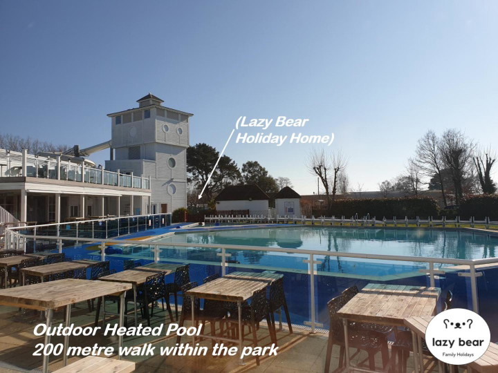 Lazy Bear, 25 Arne View - Poole