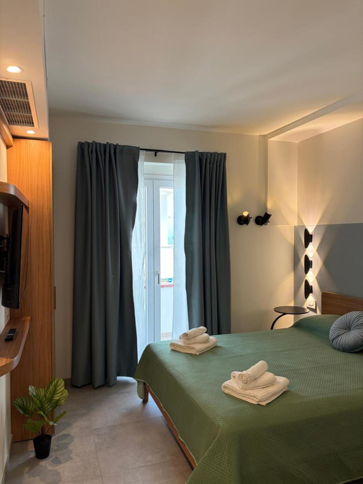 Don Francisco Tropea - Elegant Apartments With Sea View - Tropea