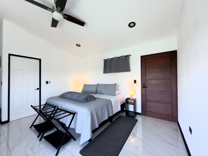 Black & White Apartments - Guanacaste Province