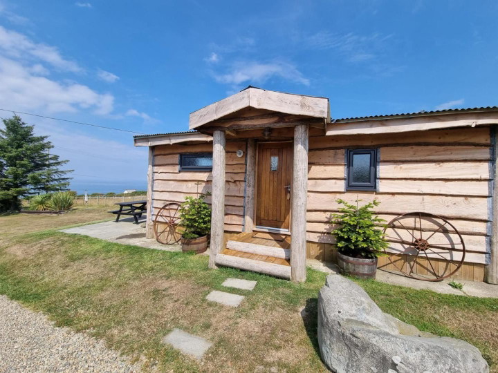 Byre Cottages & Log Cabin - Pembrokeshire