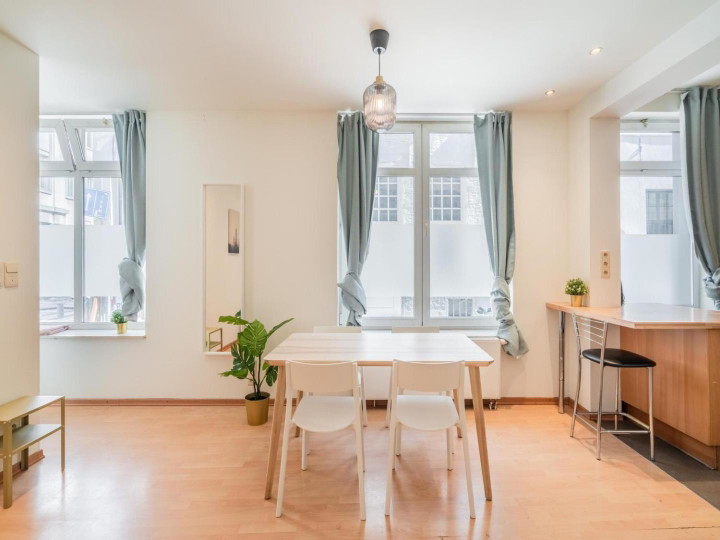 Lively City Getaway For 10 Near Meir - Brasschaat