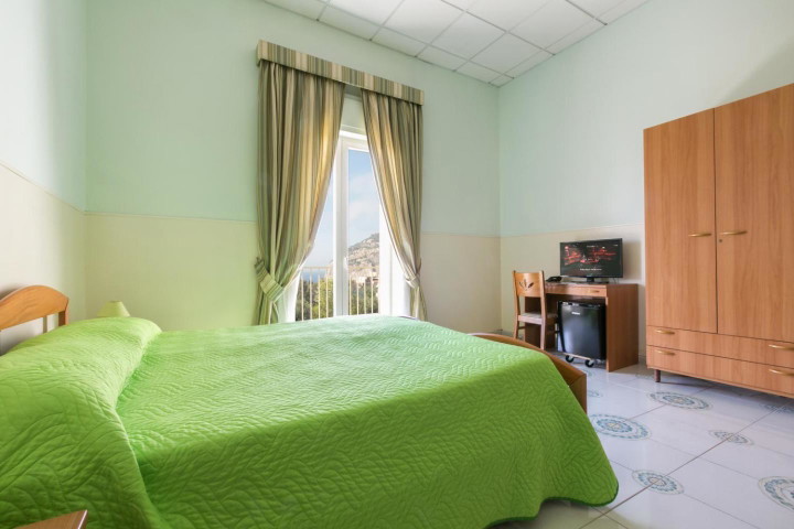 Sisters Hotel - Sorrento, Italy