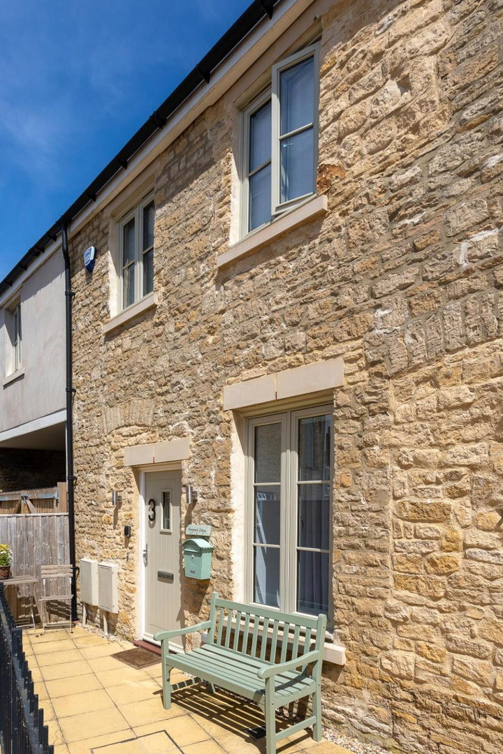 Beautiful Honeycomb Cottage In Heart Of Cotswolds - Oxfordshire