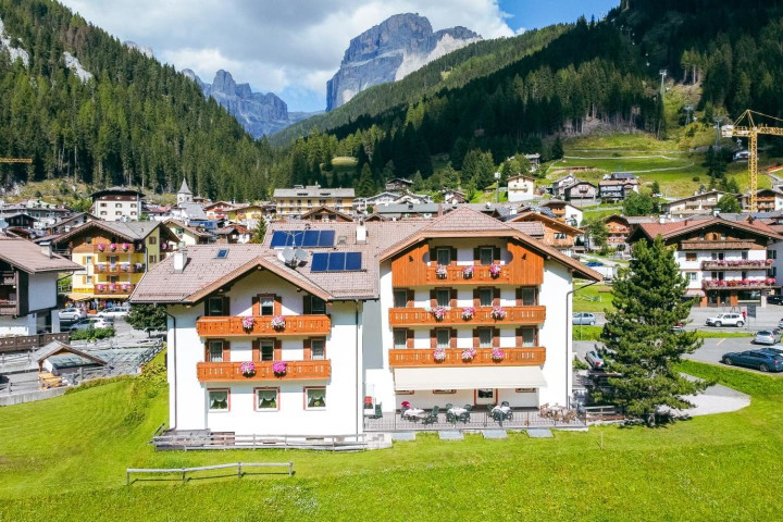 Albergo Canazei - Sëlva