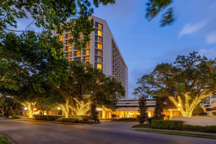 Houston Grand Hotel - River Oaks - Bellaire, TX